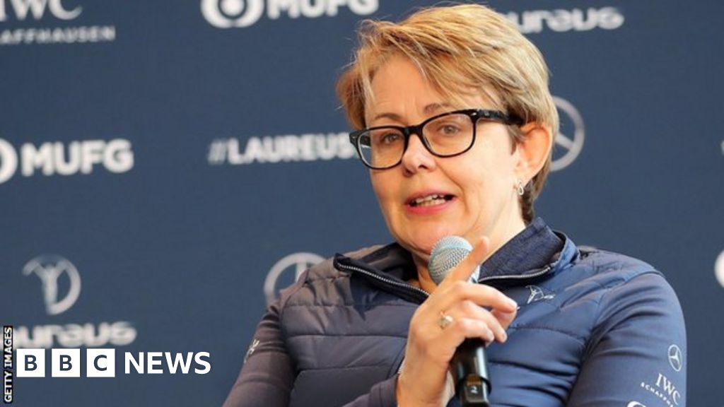 Tanni Grey-Thompson: Reopen leisure facilities call - BBC News