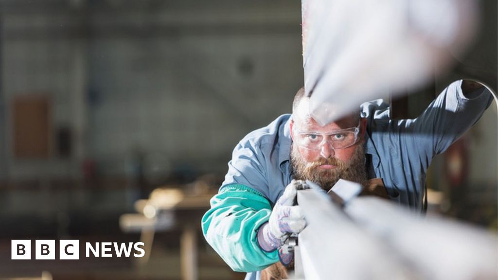 Fair Start Scotland employment service begins work - BBC News