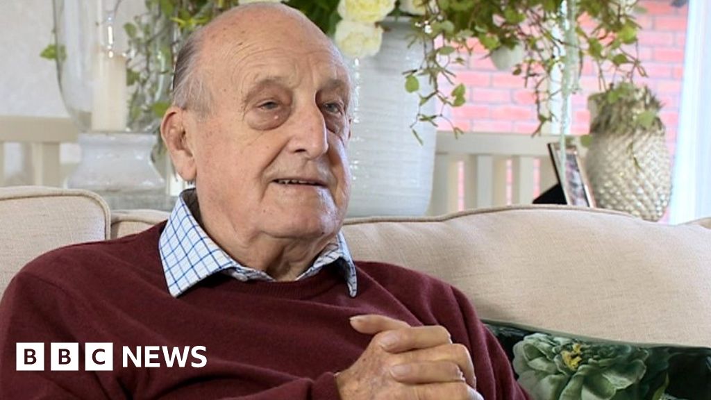 Metrocentre founder Sir John Hall says shopping malls face crucial 10 ...