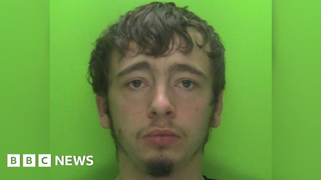 Nottingham man jailed over stabbing in 'laser shining' row - BBC News
