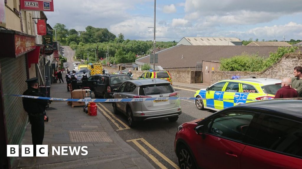 Dungannon crash leaves two men injured - BBC News
