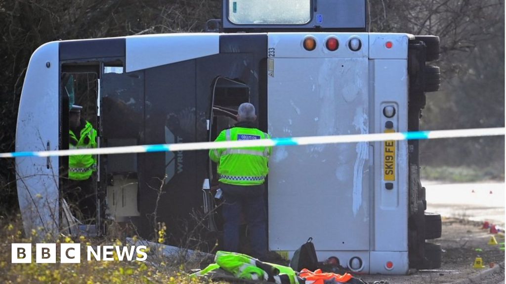 Hinkley Point C bus crash: Two remain in hospital - BBC News