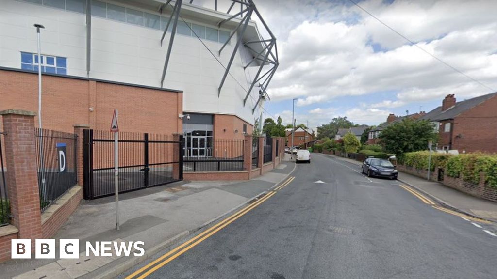 Headingley: Man arrested over two separate stabbings