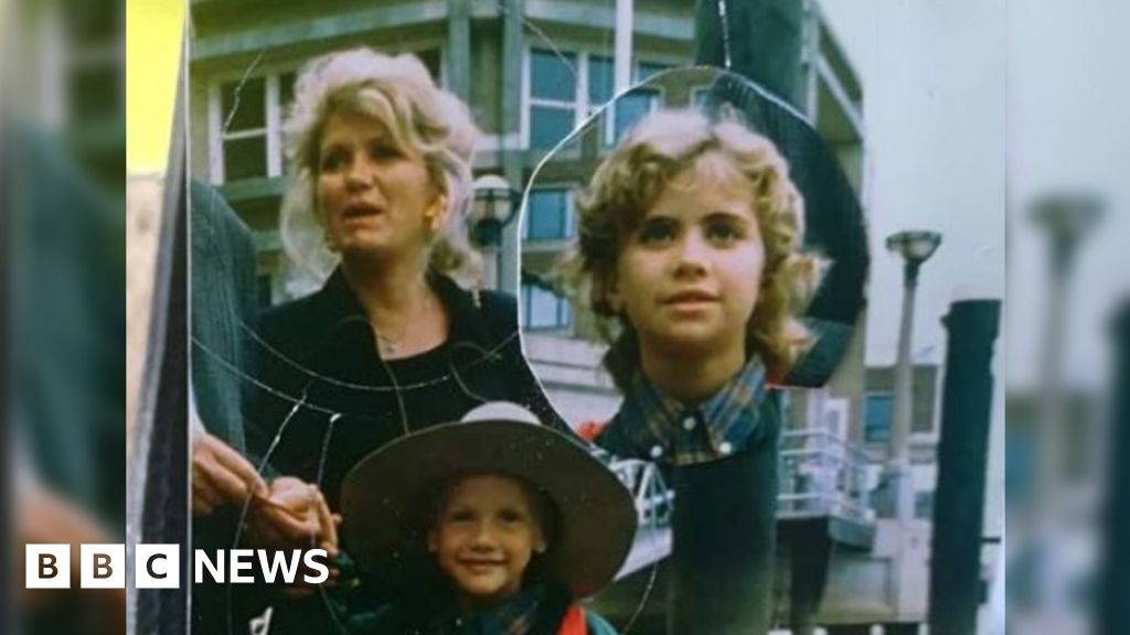 Photo found in Romanian burglary gang raid could be UK victims