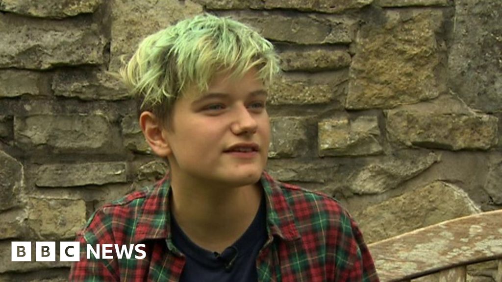 'Attitudes changing' towards transgender people in Wales - BBC News