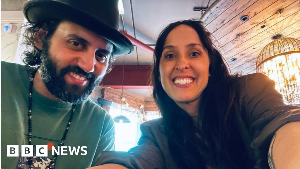 Sound Lounge in Sutton saved as £32k donated in a day - BBC News