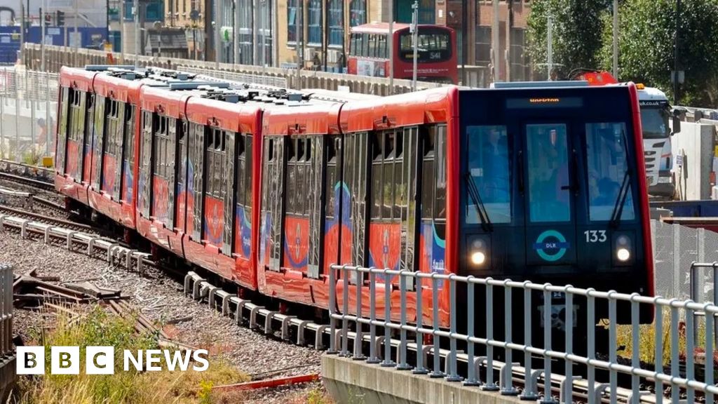 London transport: DLR line extension proposals backed by mayor and MP