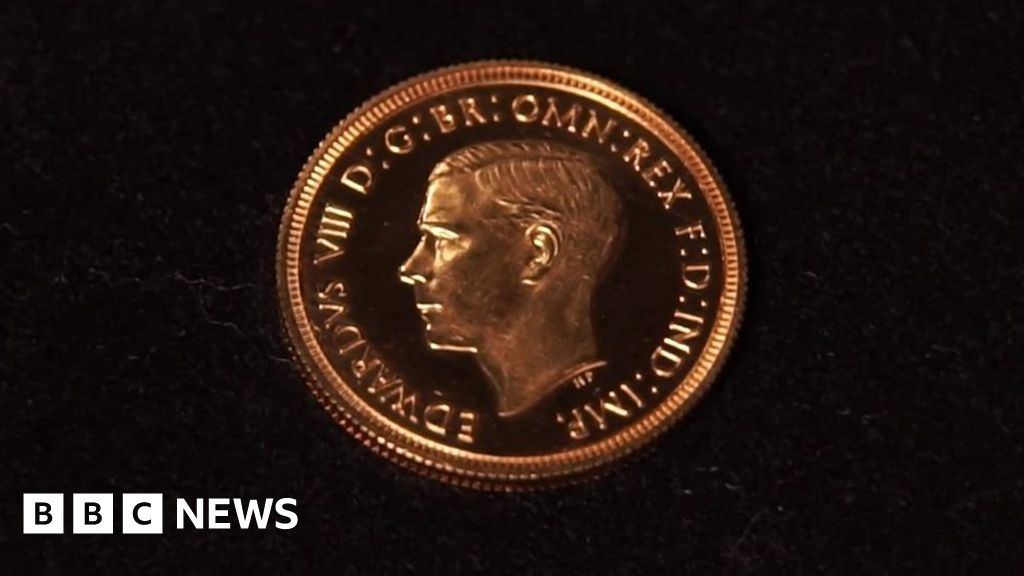 This is what a million pound coin looks like - BBC News