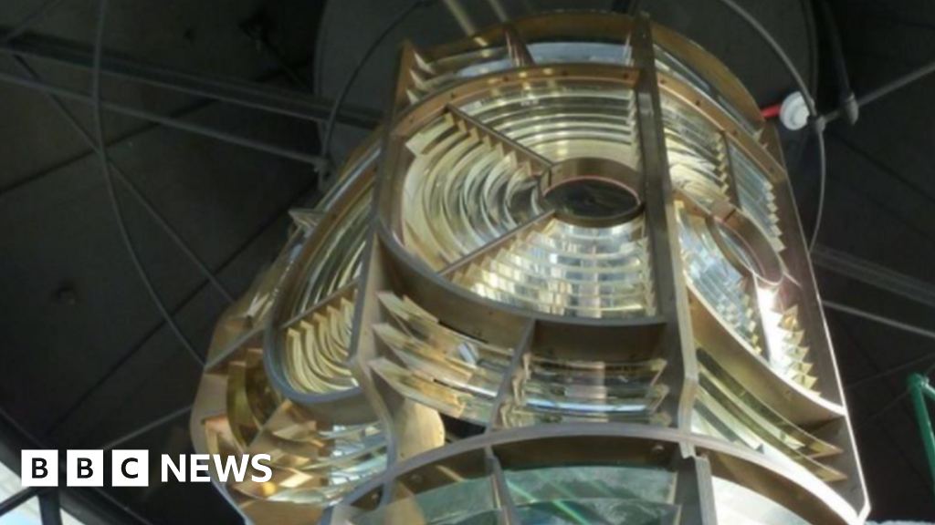 Hartland Point Lighthouse: £5k reward offered for stolen lantern