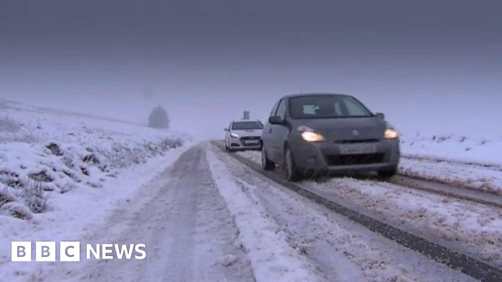 Snow in Wales: 'I think there'll be some sledging' - BBC News