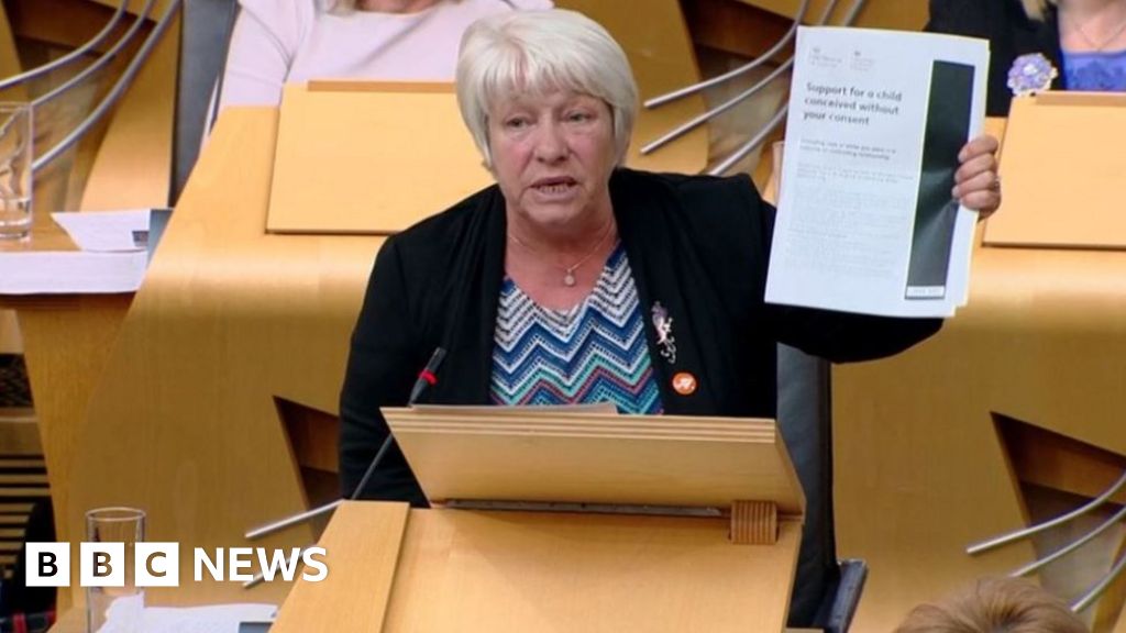 SNP MSP Sandra White to quit Holyrood at next election - BBC News