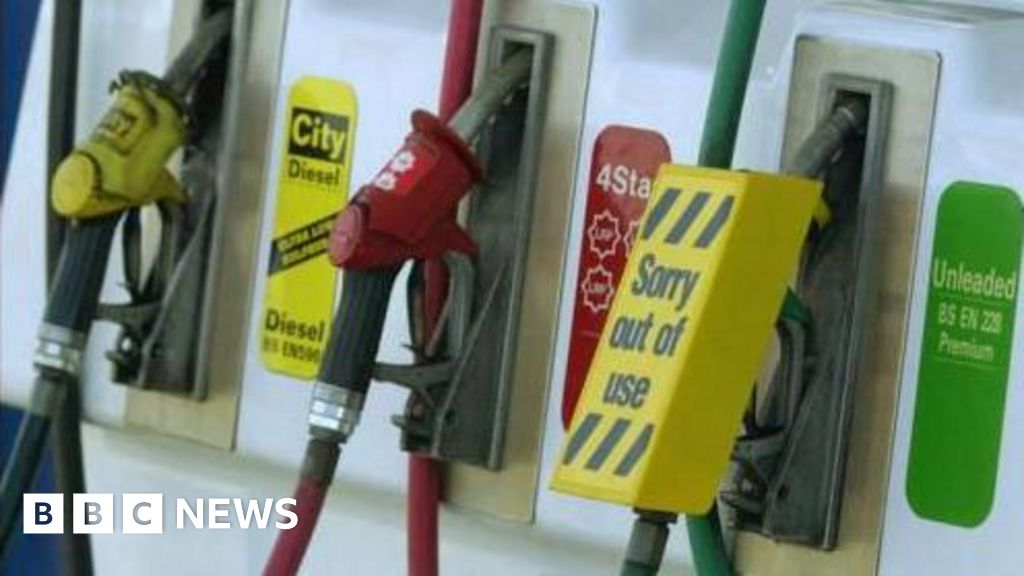 West Midlands petrol tanker drivers to strike over Christmas period ...