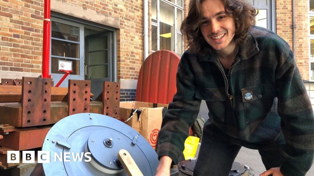 University of Bristol students improve manual washing machine design ...