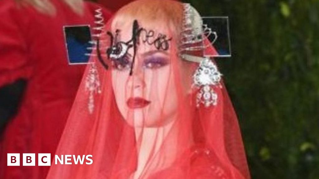 Met Gala: The highlight of New York's social calendar - BBC News