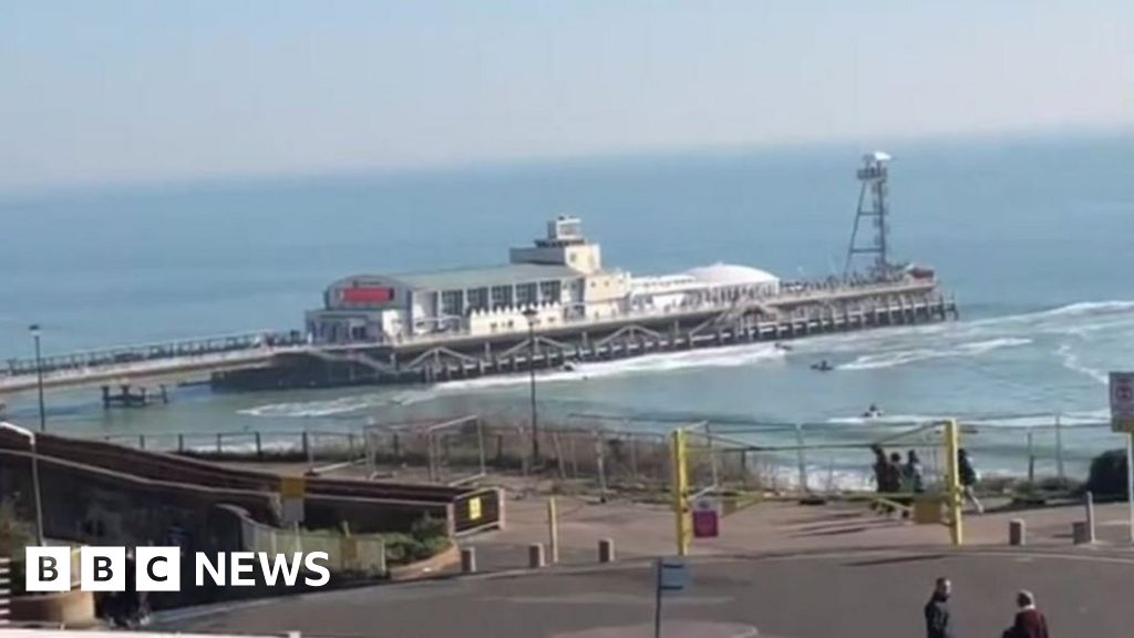 Bournemouth surf club calls for action over water bikes - BBC News