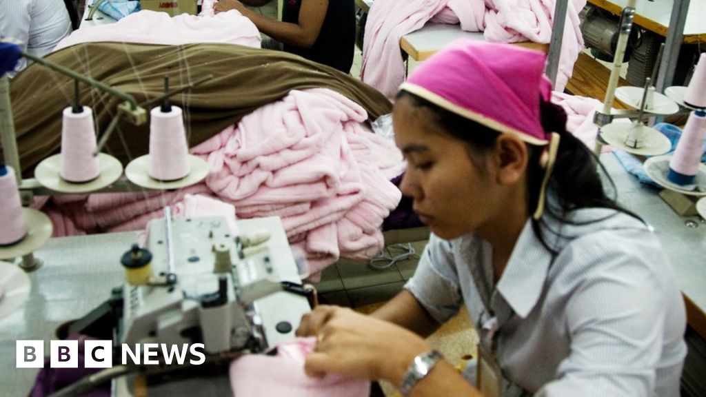 'If the factory closes what could I afford to eat?' - BBC News