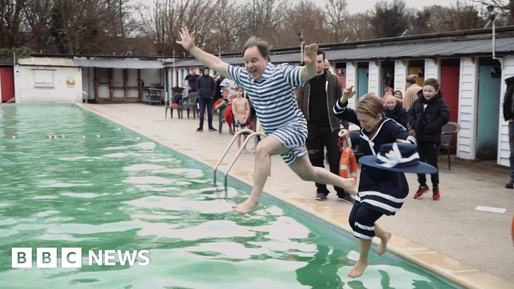 St Albans swimming pool New Year's Day dip raises money for charity ...