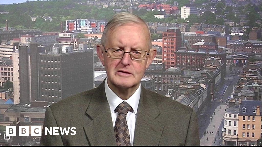 Former SNP leader Gordon Wilson warns over Indyref2 - BBC News