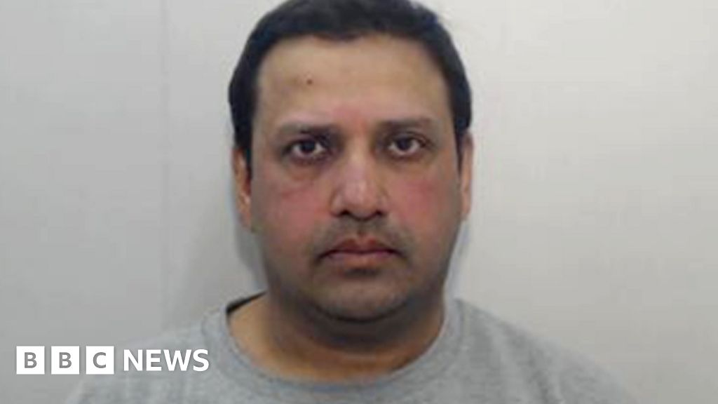 Child killer who fled UK in dinghy jailed for murder - BBC News