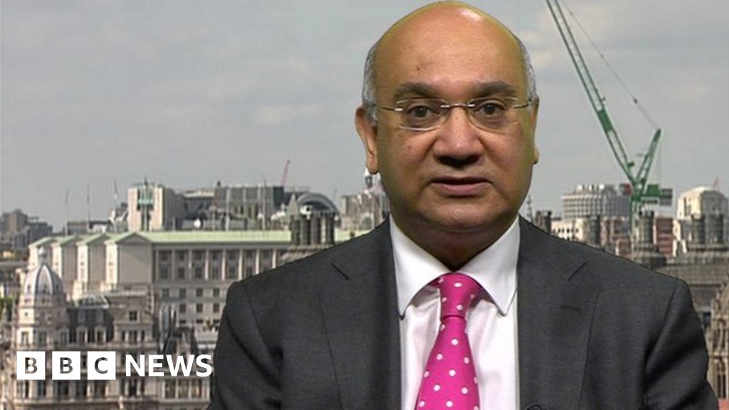 Keith Vaz: 'Once migrants reach Calais it's too late' - BBC News