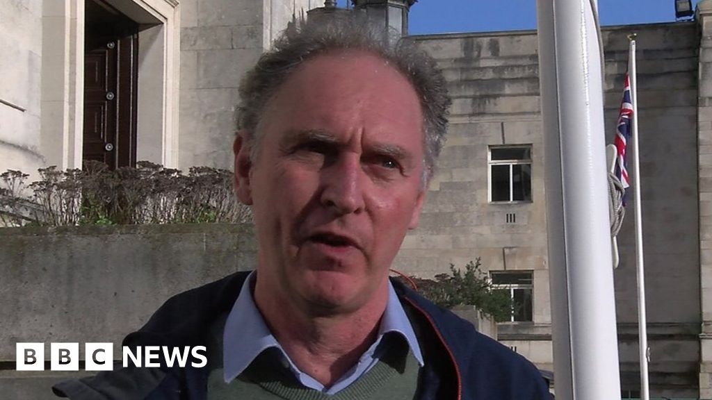 Southampton City Council may seek government loan - BBC News