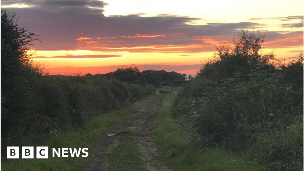 Interactive Leicestershire footpath map launched for ramblers - BBC News