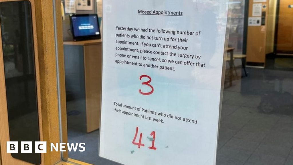 Carlton GP defends missed appointments sign in surgery - BBC News