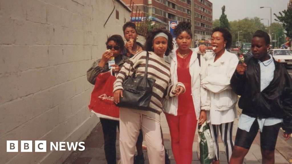 What family photos tell us about black British history - BBC News