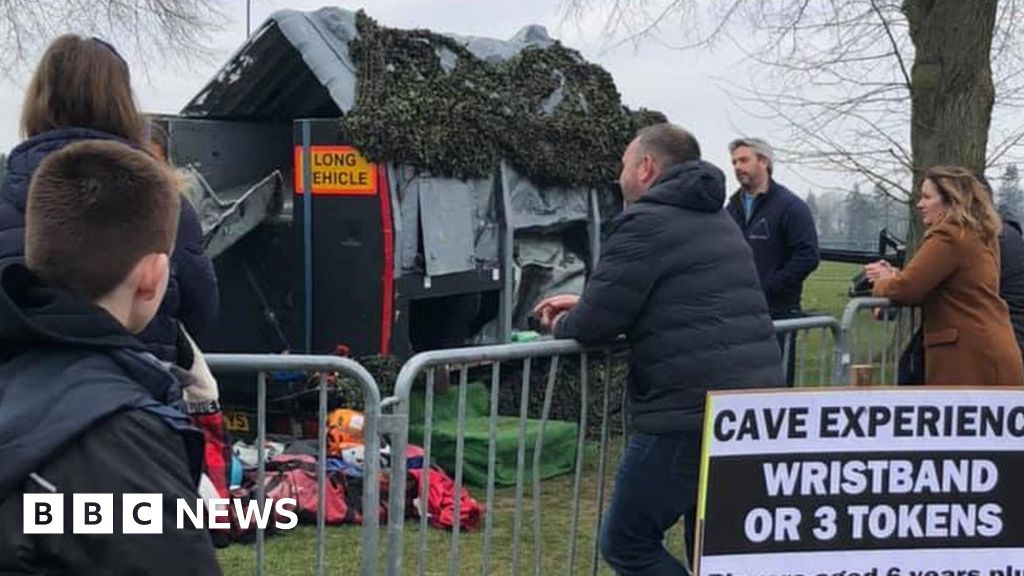 Parents' anger over Fortnite Live Norwich festival - BBC News