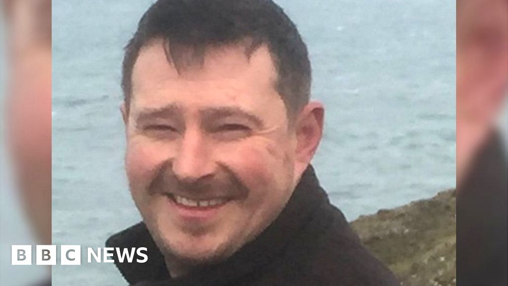 Hywel Morgan: Poppit Sands hero 'fiercely intelligent' - BBC News