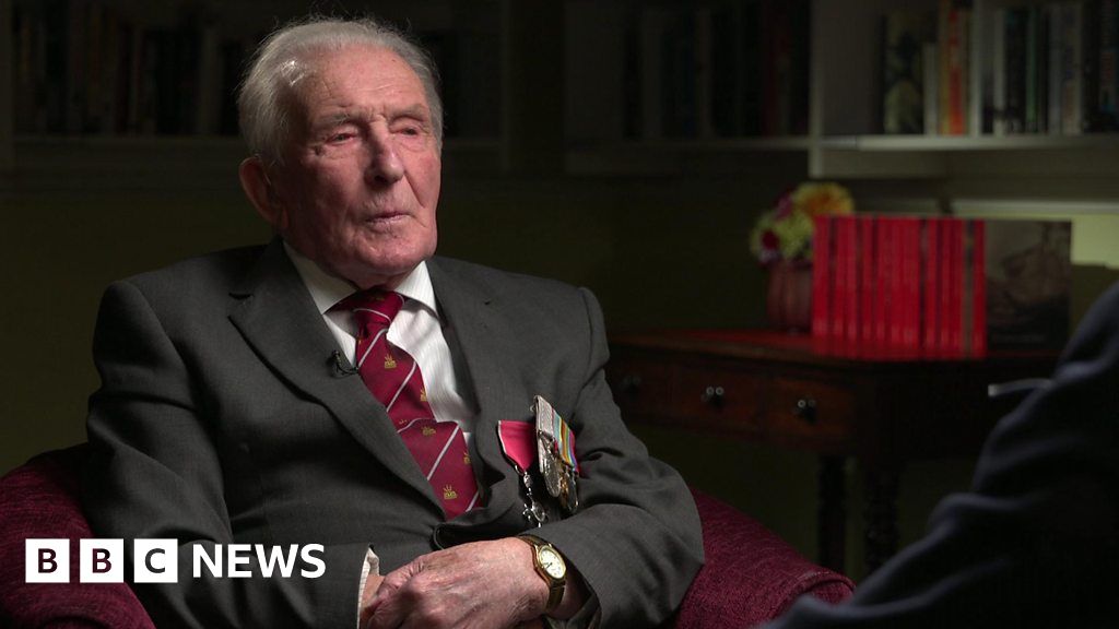 Dambuster 'Johnny' Johnson recalls World War Two raid - BBC News