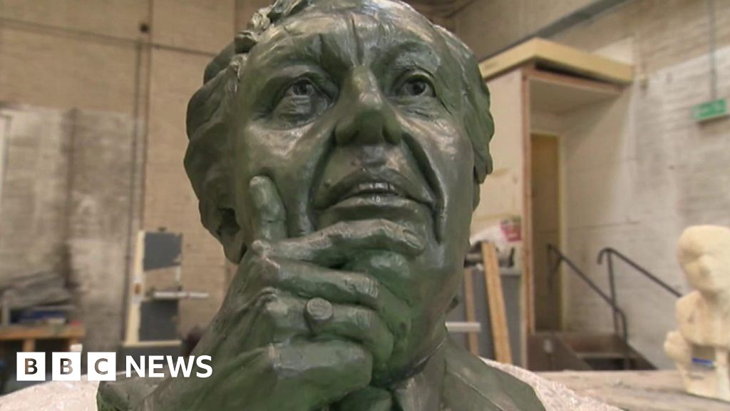Sir Ken Dodd: Sculpture reflects comic as 'thinker' - BBC News