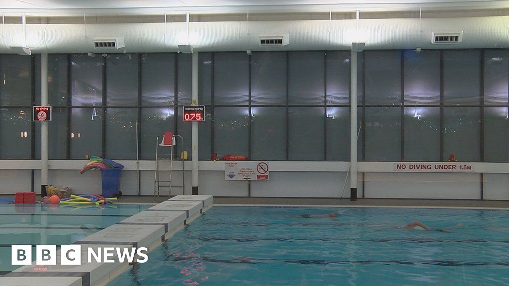 New offer to fund Lewis swimming pool Sunday openings - BBC News