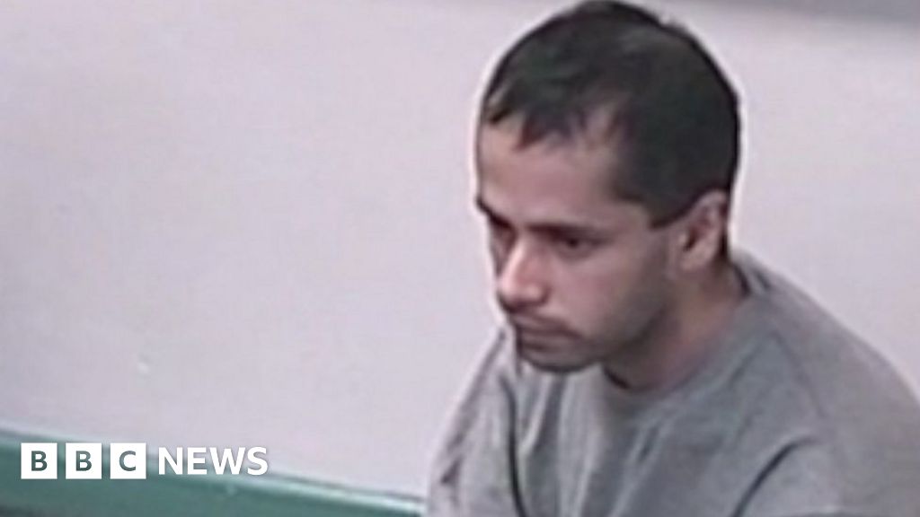 Milad Rouf: Medical student sentenced for Brighton acid attack - BBC News