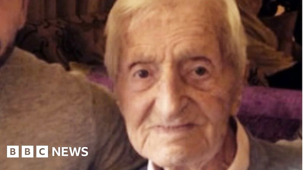 Tributes to Peter's Pies empire founder Stan Thomas - BBC News