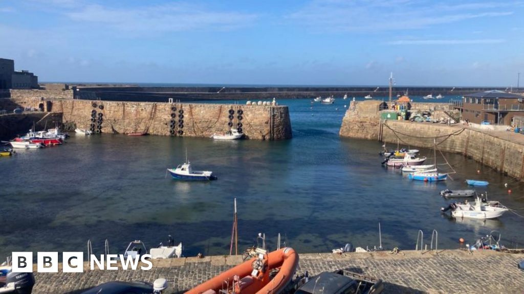 New Alderney harbour master appointed - BBC News