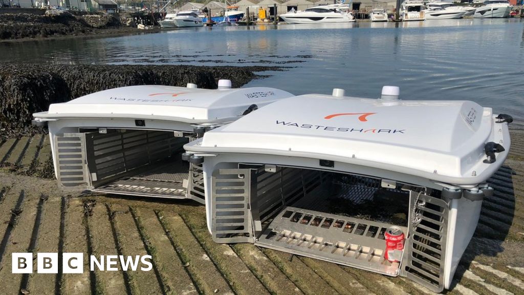 'Waste sharks' collect rubbish in south Devon trial