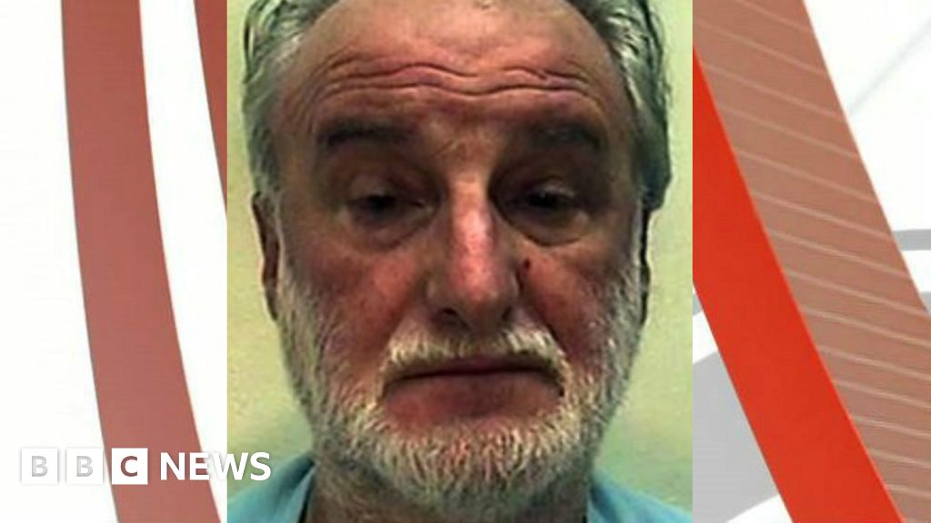 Convicted stalker Kenneth Ward agrees to stay away - BBC News