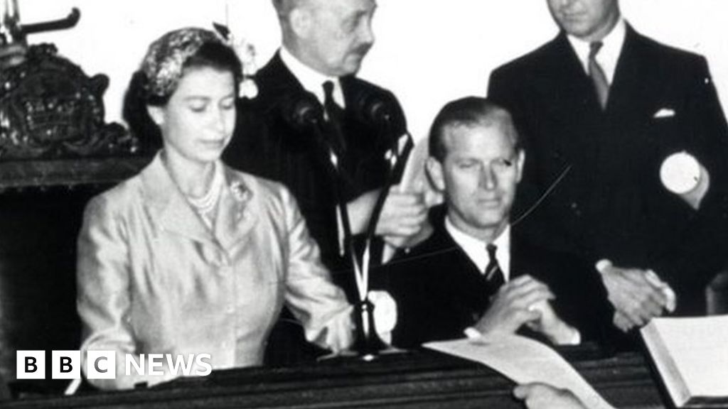 Queen Elizabeth II: Tynwald sitting postponed after monarch's death ...