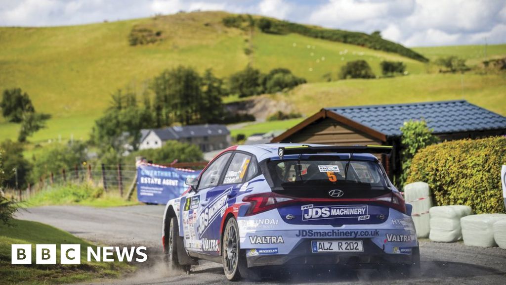 Rali Ceredigion: Welsh race wins green acclaim from F1 bosses - BBC News