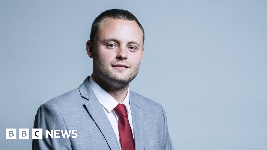 Young MP Ben Bradley wants to 'fix Tory image problem' - BBC News