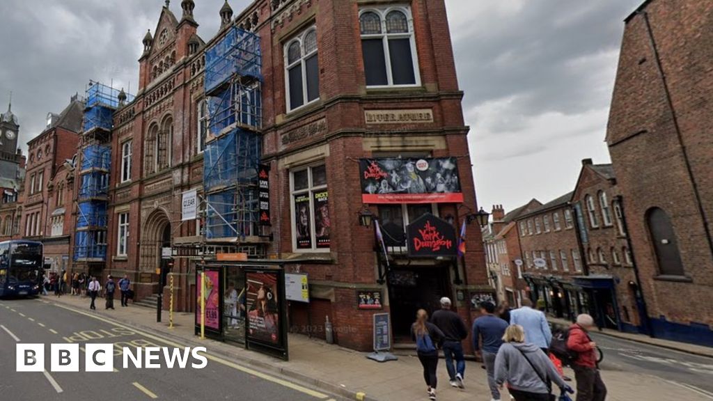 York Dungeon closed due to flooding - BBC News