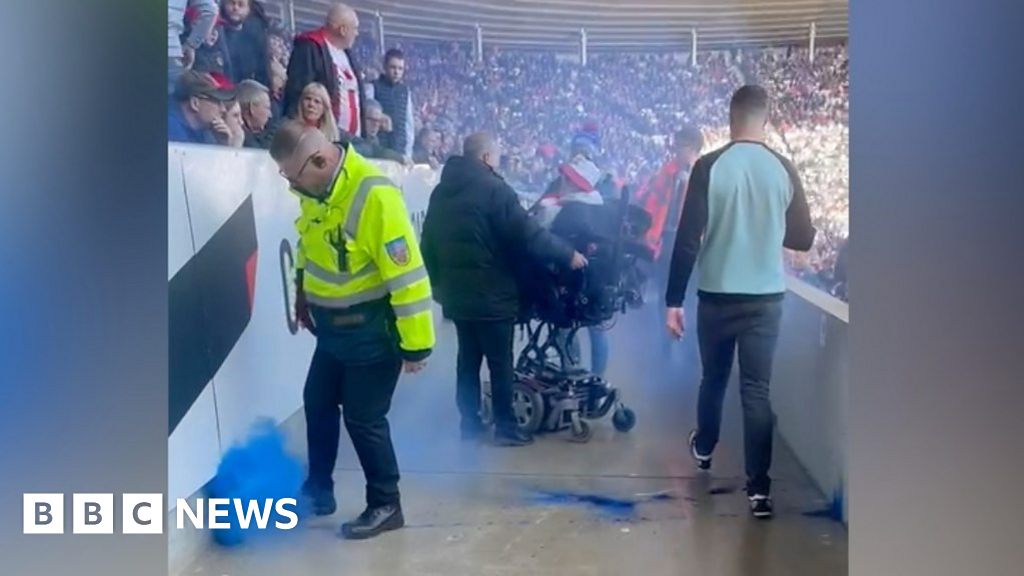 Sunderland AFC: Flare thrown into disabled fans' section