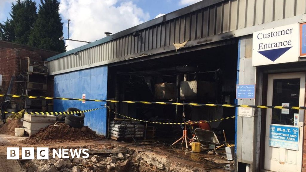 Man burned in Coventry garage fire - BBC News