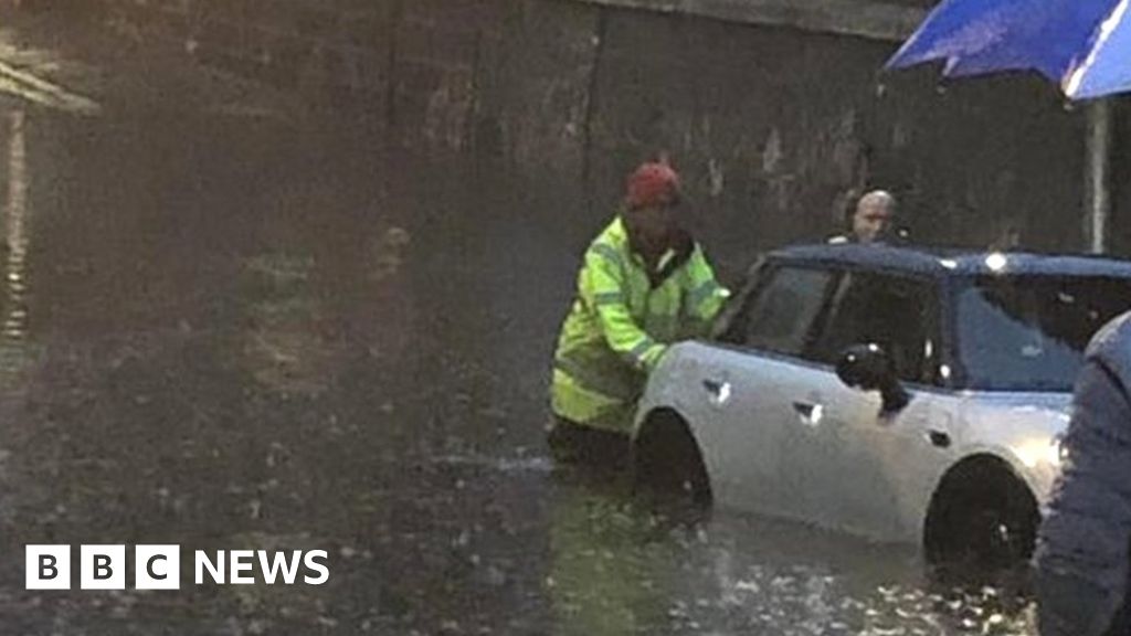 Flooding in Aberdeen and Orkney after night of heavy rain - BBC News