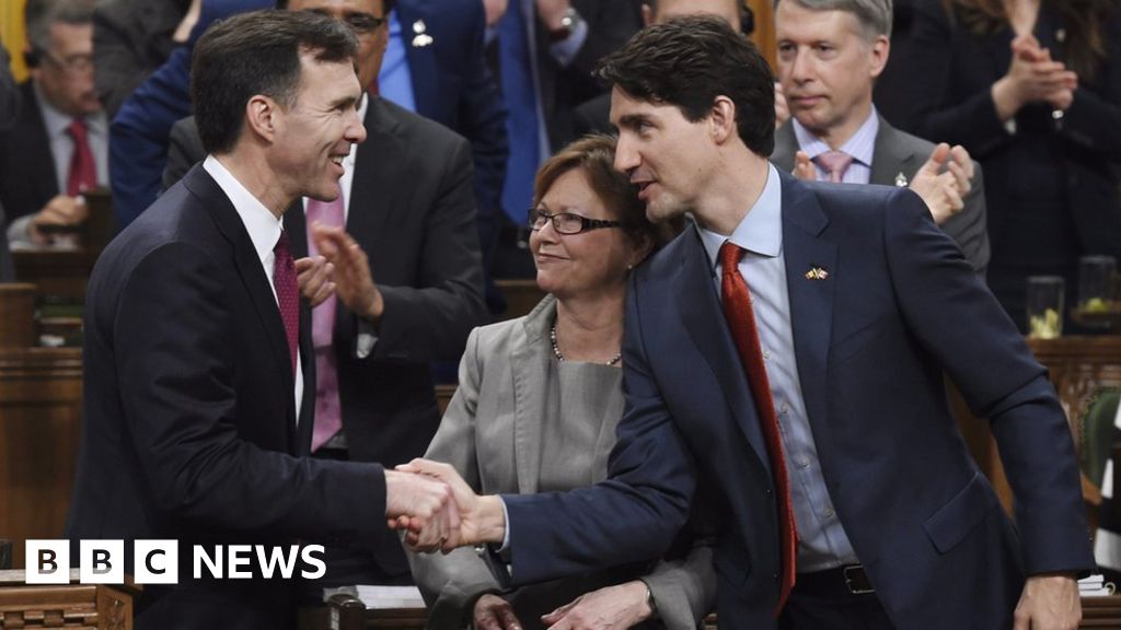 Trudeau seeks increased spending to boost Canadian economy - BBC News