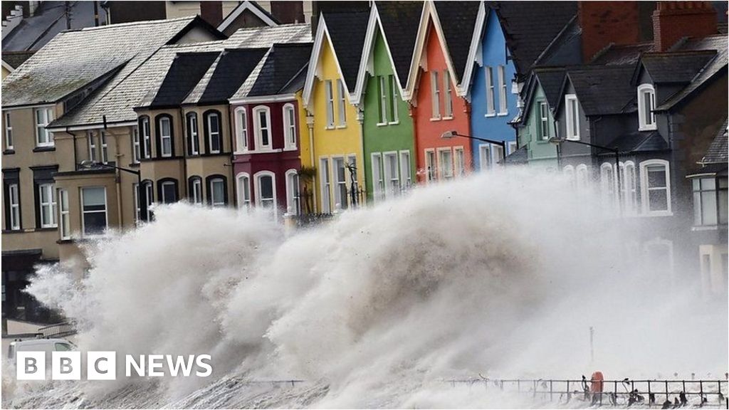 Storm Barra brings strong winds, heavy rain and snow to NI
