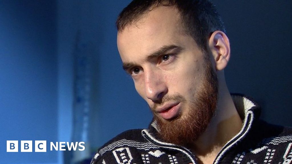 Chechnya struggles to stop wave of recruits joining IS - BBC News