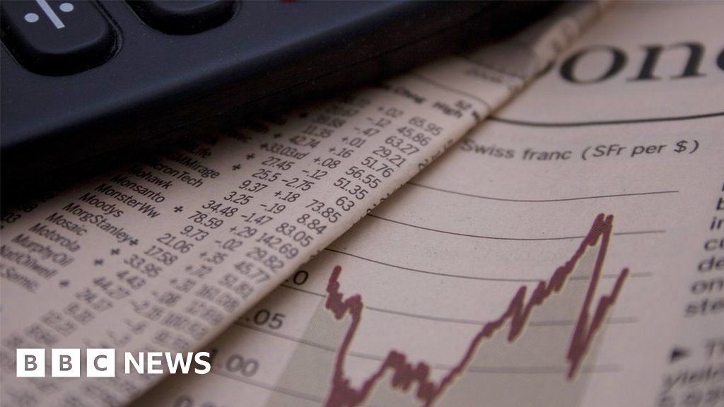 Woking Borough Council bans new spending due to £2bn debt - BBC News