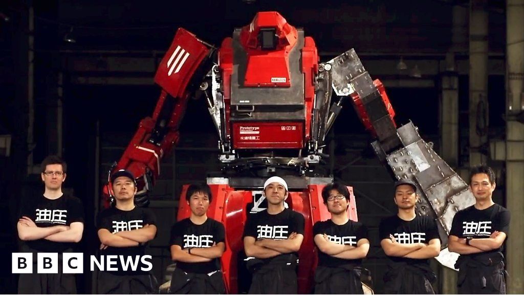 Giant robots clash in US-Japan battle